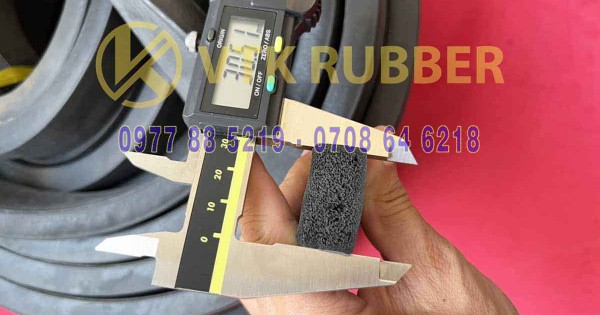 Ron xốp EPDM chữ nhật 30x15 | VTK Rubber